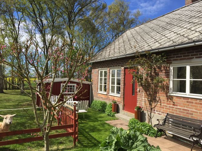 Stuga i Viken med 6 bäddar #755 | Stugknuten