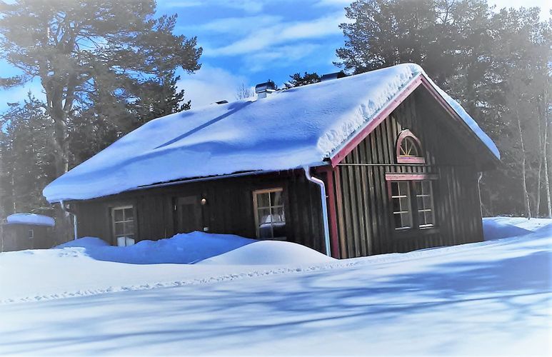 Stuga i Bruksvallarna med 4 + 2 bäddar #33356 | Stugknuten