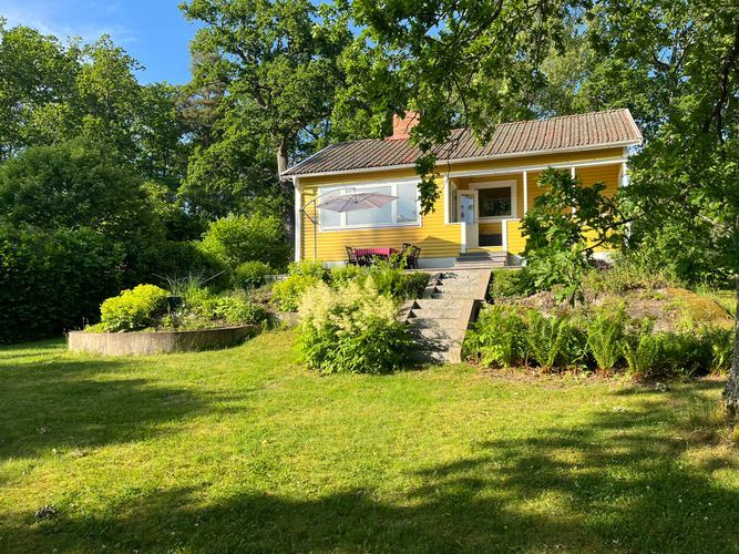 Stuga i Mariefred med 6 + 1 bäddar #41762 | Stugknuten