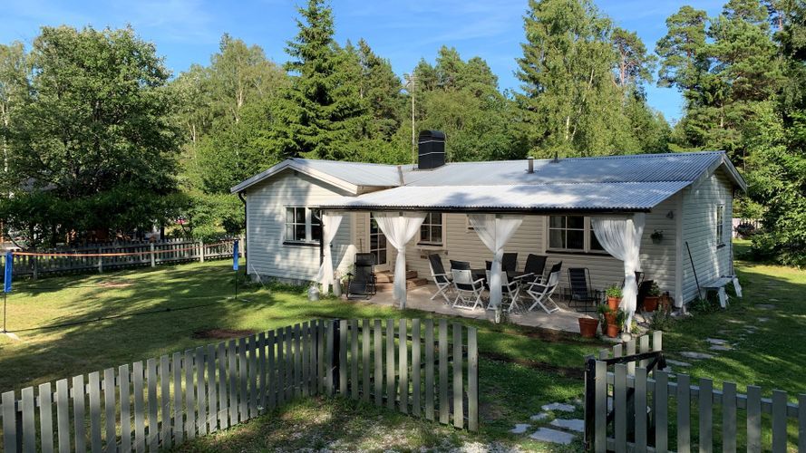 Stuga i Tofta med 9 bäddar #10109 | Stugknuten