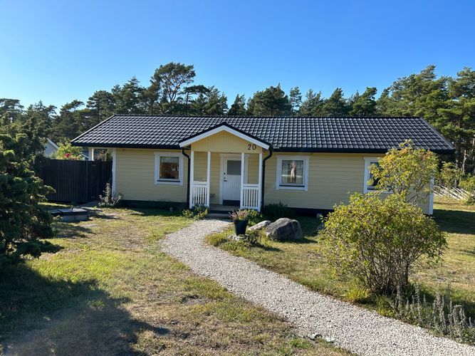 Stuga i Gotland med 8 + 2 bäddar #33250 | Stugknuten