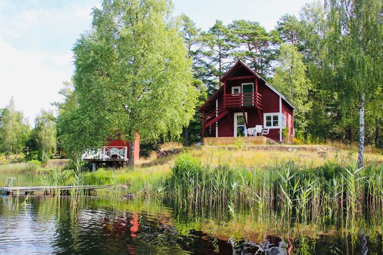 Stuga i Nybro med 4 + 2 bäddar #34874 | Stugknuten