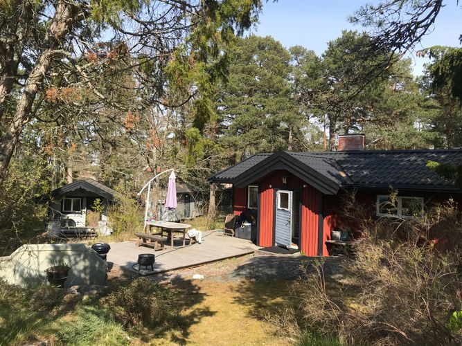 Stuga i Värmdö med 4 + 2 bäddar #25770 | Stugknuten