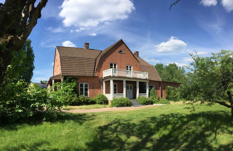 Stuga i Hult med 6 + 4 bäddar #27403 | Stugknuten